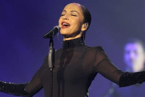 Sade Première Femme Africaine Intronisée Au Rock And Roll Hall Of