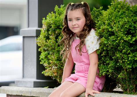 Autumn Reeser And Aaron Oconnell Reach For Their Dreams In Junebug On Hallmark