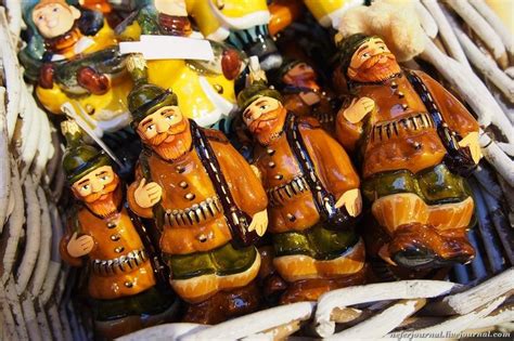 Елочные игрушки в ГУМе Праздничного настроения вам в ленту Игрушки Ёлочные игрушки