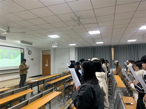 乐享生活，正视生命——行政管理学院组织开展生命健康教育主题班会 泰山科技学院行政管理学院