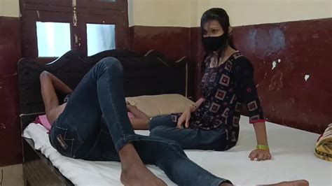 Indian Wifey Hotwife Husband Ke Samne Beau Se Chuda Karai Hotntubes Com