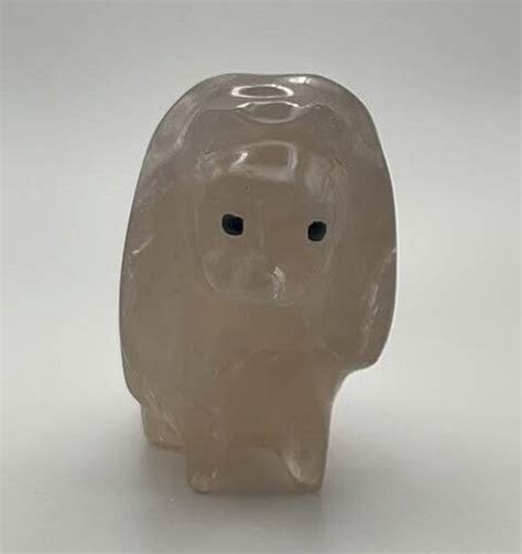 Lion En Quartz Rose Seam Europe