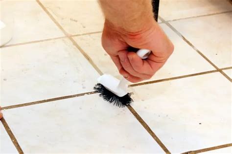 Mans Toothpaste Trick For Cleaning Tile Grout Leaves Floors Looking As Good As New The