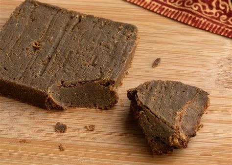 Cosè Lhashish Cosa Cè Dentro E Come Riconoscerlo