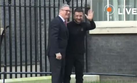 Зеленський прибув на зустріч із премєром Великобританії відео Читайте на Ukr Net
