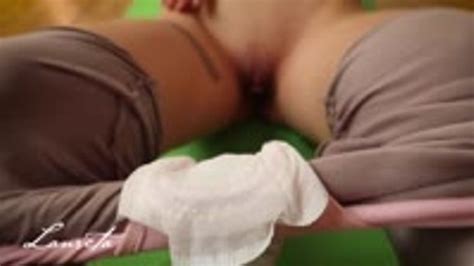 Maxi Pads Under Yoga Pants Lanreta Clips4sale