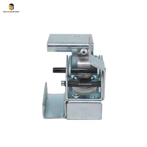 Elevator Hall Door Triangular Lock V30