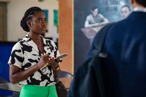 Shantol Jackson Age How Old Is Death In Paradises Naomi Thomas Star Ok Magazine