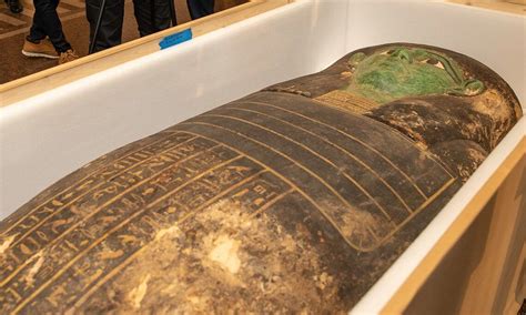 Kisah Artefak Curian Dari Yunani Sampai Nigeria