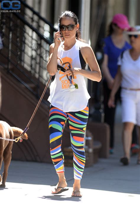 Lucy Liu Nackt Nacktbilder Playboy Nacktfotos Fakes Oben Ohne