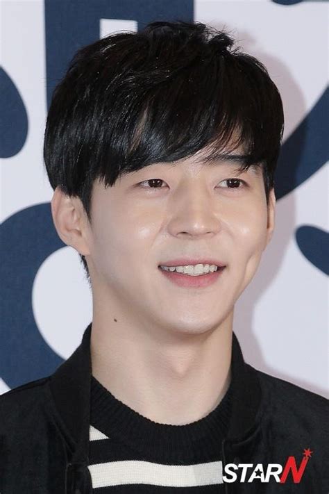 Park Yoo Hwan Picture 박유환 Hancinema