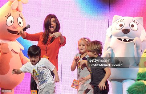 Actress Tiffani Amber Thiessen Attends Yo Gabba Gabba Live At Nokia