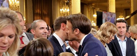 Emmanuel Macron Qui Est Estelle La Très Discrète Petite Sœur Du