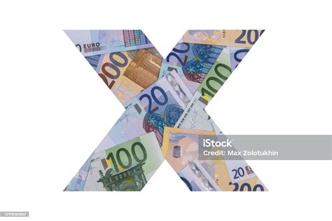 라틴어 알파벳의 편지 혼란 다양한 교단의 유로 지폐를 확산에 의해 점유되는 전체 영역 0명에 대한 스톡 사진 및 기타 이미지