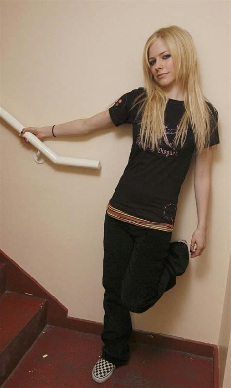 Pin By Myriana On Avril Avril Lavigne Avril Lavigne Style Avril Lavigne Photos