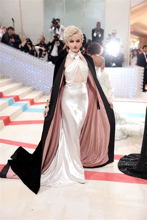 Julia Garner 2023 Met Gala 4 Julia Garner 2023 Met Gala 4