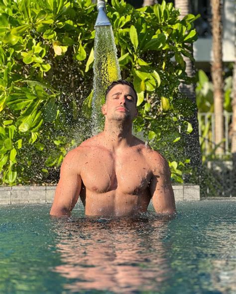 Niccolo Neri Shirtless Celebs