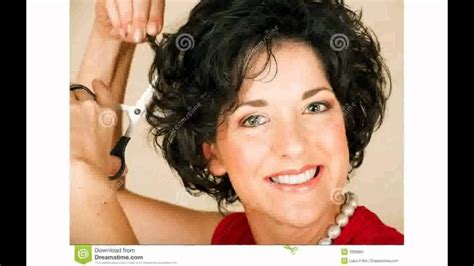 Short Hairstyles For Women Over