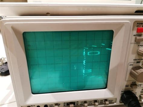 Wy Is My Esp32 Clock Flat Curled On The Left Side R Oscilloscopes