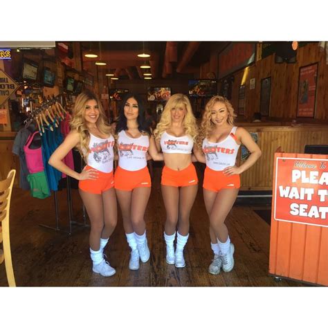 Hooters W My Girls Bar Girl Costume Hooters Shoes Womens Hooters Logo