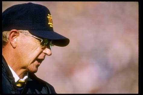 Lou Holtz College Football Icon Who Briefly Coached The Jets Dead At 89