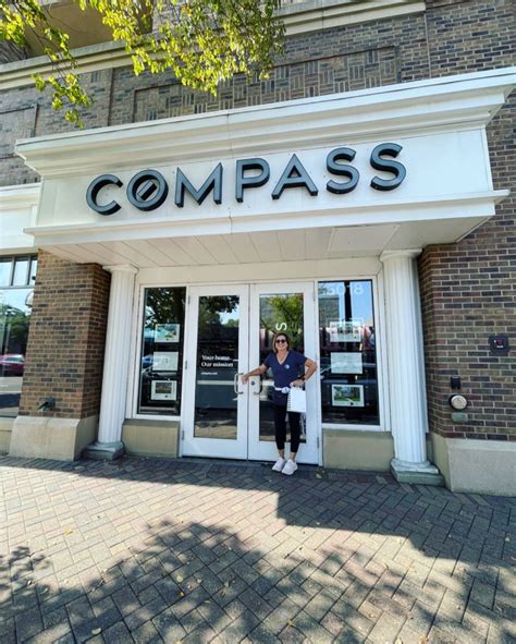 Compass Edina Mn Compass Is Everywhere Beth Thompson
