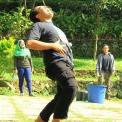 Stream Muhammad Rizaldi Akbar Music Listen To Songs Albums