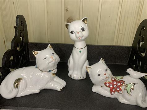 Киця статуетка фарфор — ціна 180 грн у каталозі Статуетки Купити товари для дому та побуту за