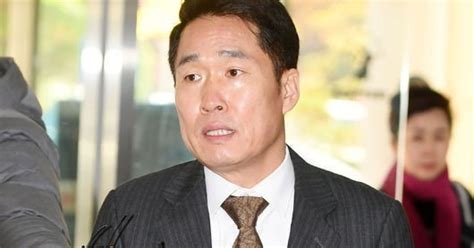 이창명 ♥13세 연하 프로골퍼 박세미 재혼 연애만 14년 아이들도 축하해 [직격인터뷰]