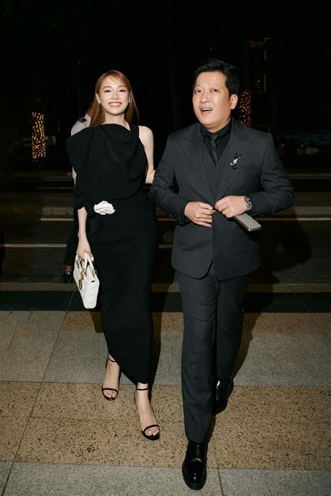 Nha Phuong Shows Off Her Impressive Figure Publicly Humiliating Truong