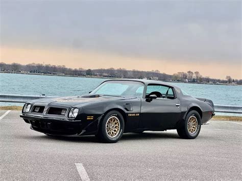 Beautiful 1975 Pontiac Trans Am Black 400 Cid Restored No Reserve