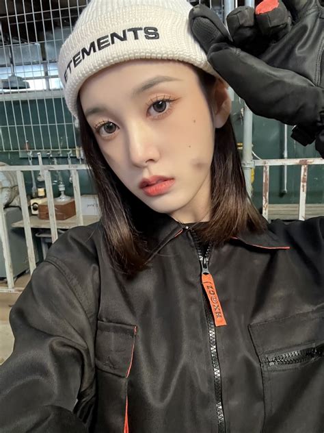 STAYC 스테이씨 on Twitter HAPPY STAYC DAY 스윗 오래오래 함께해요 STAYC 스테이씨 STAYC nd Anniversary