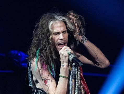 Steven Tyler Offers Update On His Throat New Aerosmith Project