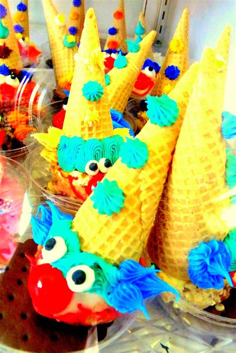 Clown Cones Baskin Robbins Clown Cones Wontonjon3 Flickr