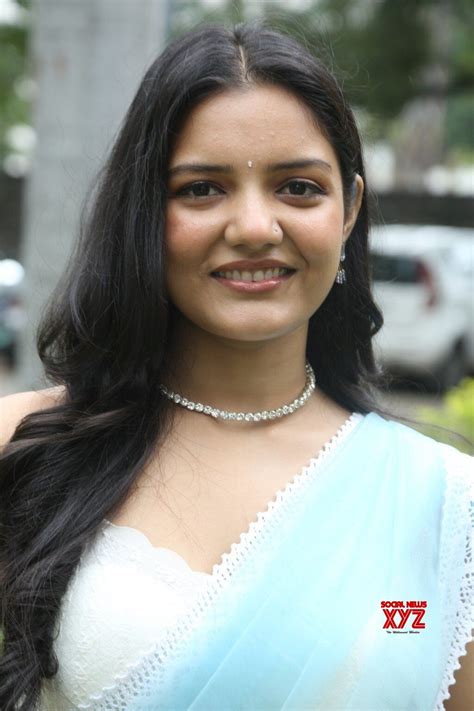 Actress Ambika Vani New Glam Stills Actresses Glam Saree Look