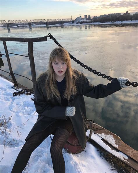 【画像】ロシアのav女優のルックス高杉てｼｺだ ブログって楽しい