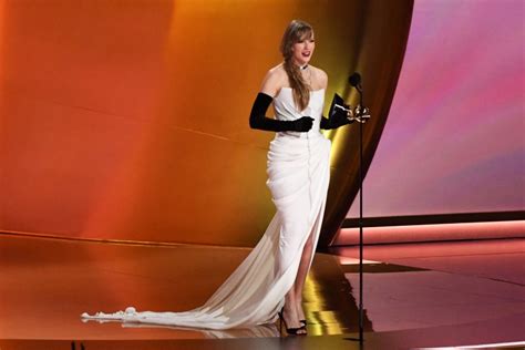 Tougher Immigration Bill Draft Released And Taylor Swift Wins Album Of