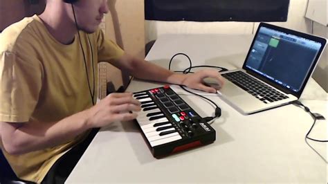 Looping With Akai Mpk Mini Play Garageband Youtube
