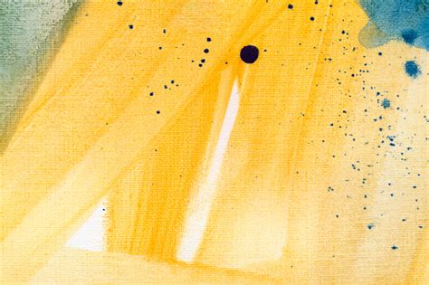 밝은 파란색 브러시 스트로크노란색 수채화 벽지입니다 손으로 그린 페인트 브러시 면봉 래스터 일러스트 건조한에 대한 스톡 벡터