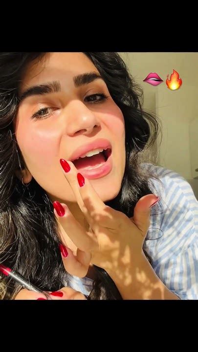 این ترفندرژ لب باعث میشه لب‌هاقشنگ‌تردیده بشن 👄🔥 رژلب ترند ترفند آموزشی Lipstick Mekup