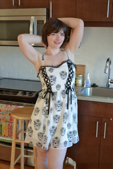 Pale Short Haired Raven Snow Strips To Model Her Shaved Pussy Natural Tits Coedcherry Com