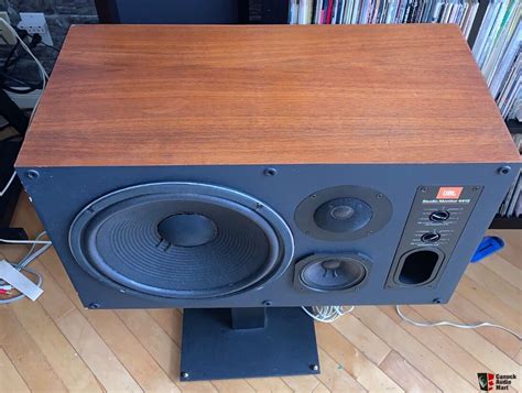Jbl Studio Monitor No Shipping Photo Canuck Audio Mart