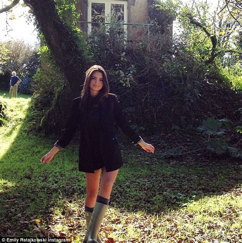 Emily Ratajkowski Posts Another Topless Photo Wearing Calvin Klein Underwear Daily Mail Online