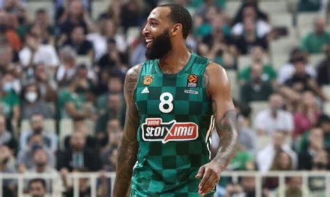 Derrick Williams Got Stuck At The Airport Overnight Due To A Passport