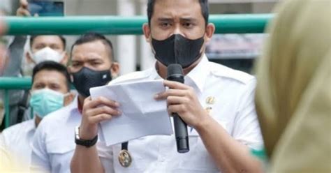 Bobby Geram Dengan Ormas Berbaju Loreng Oranye