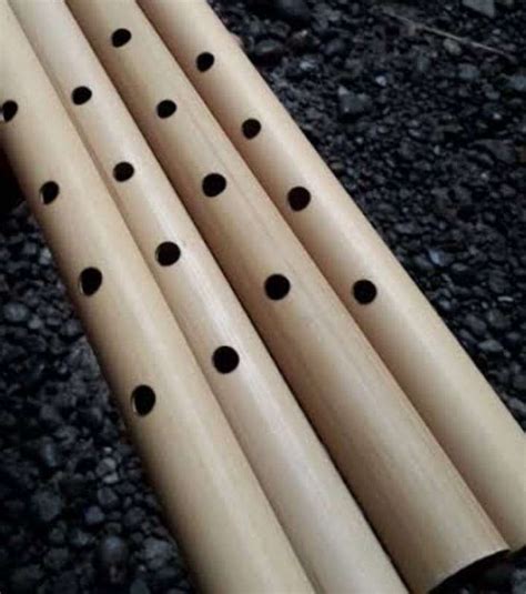 Alat Musik Saluang Terbuat Dari