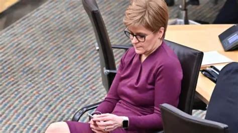 Scottish Government To Remove Whatsapp From Phones
