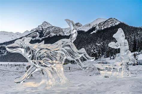 Ice Bus Lake Louise Alberta Lake Louise In Canada