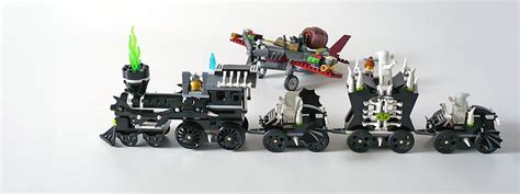 22 Lego Monster Fighters 9467 The Ghost Train Noriart Flickr
