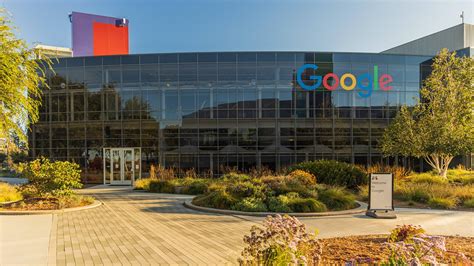 25 Jahre Google: Kann ChatGPT die Dominanz in Frage stellen? - HORIZONT